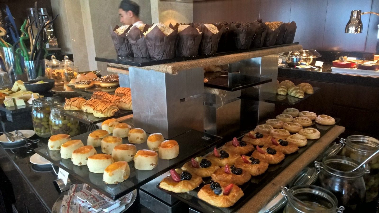 Conrad Dubai Bewertung - Luxushotel im Test | reisetopia