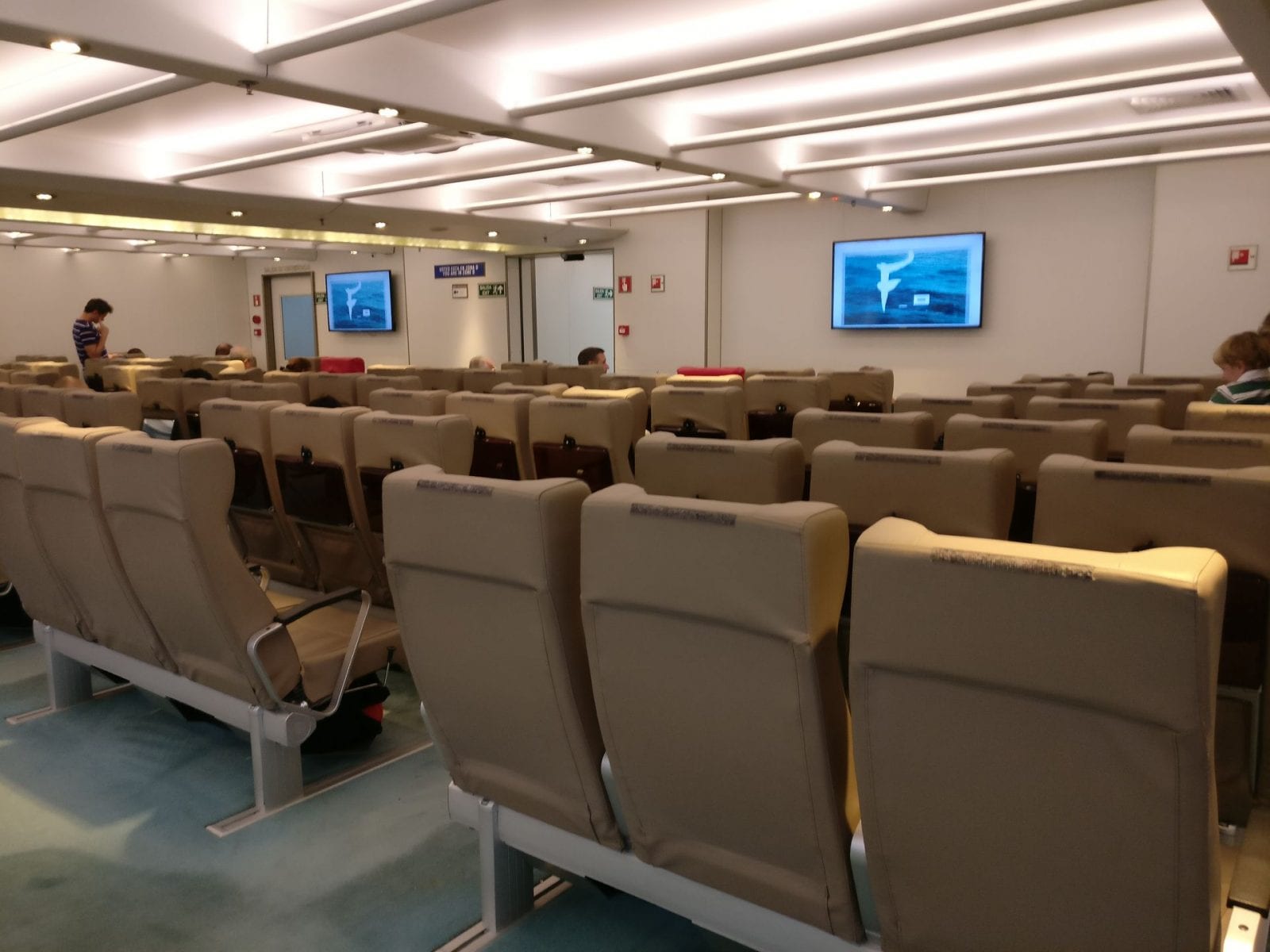 Review: Buquebus Francisco Fähre Buenos Aires - Montevideo