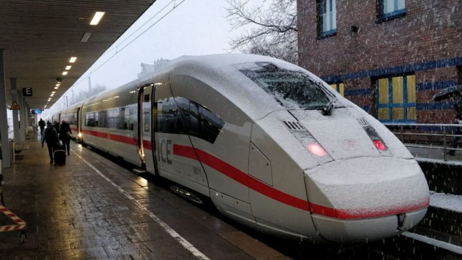 Lohnt sich die DB BahnCard 50? Unsere ausführliche Analyse für 2025