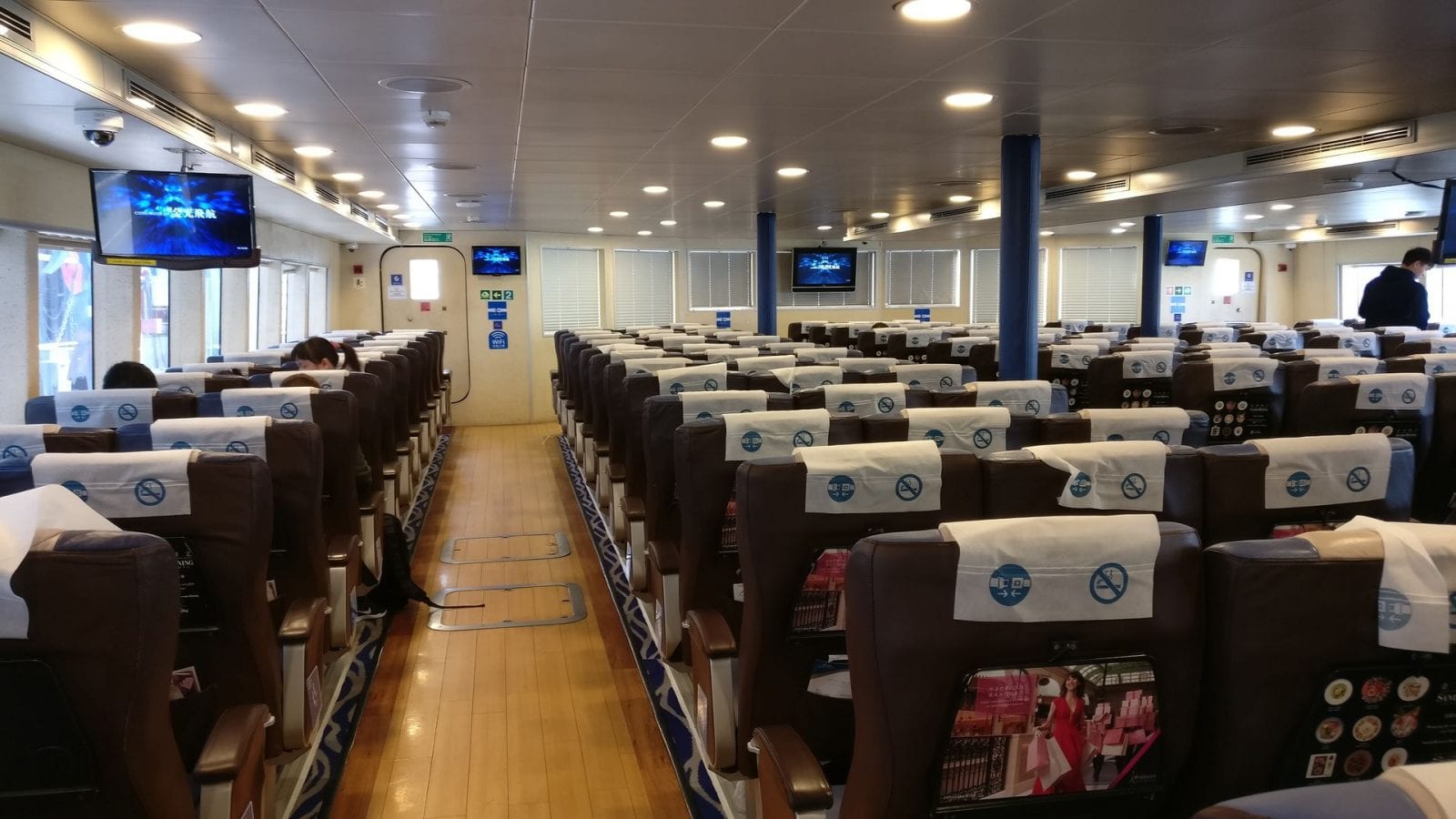 Review: Cotai Water Jet First Class & Cotai Class im Test