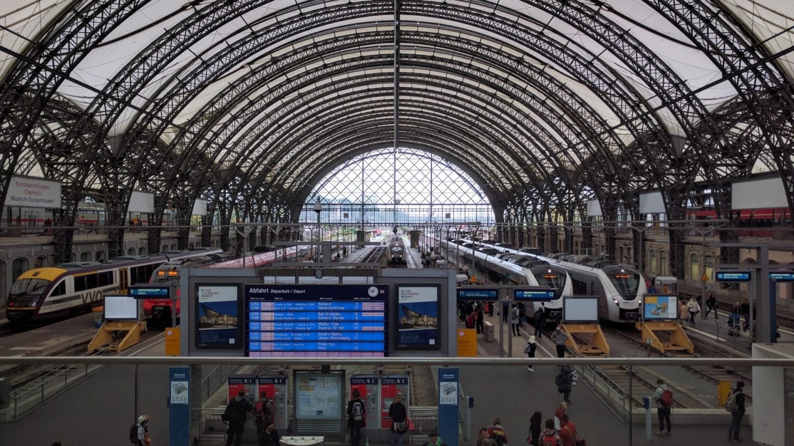 Alle Swiss First Class Strecken 2025 ab Genf und Zürich