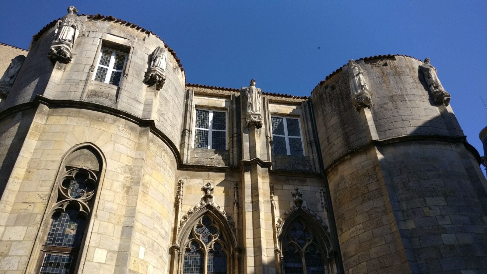 City Guide: Alle Infos zu Poitiers - Sehenswürdigkeiten & mehr