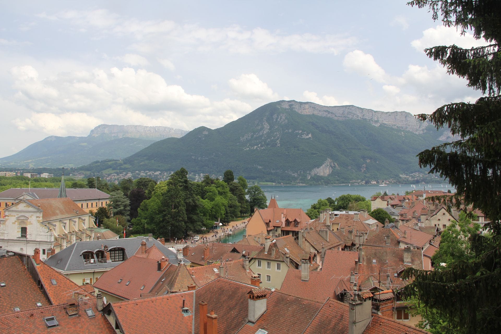 City Guide: Alle Infos zu Annecy - Sehenswürdigkeiten & mehr