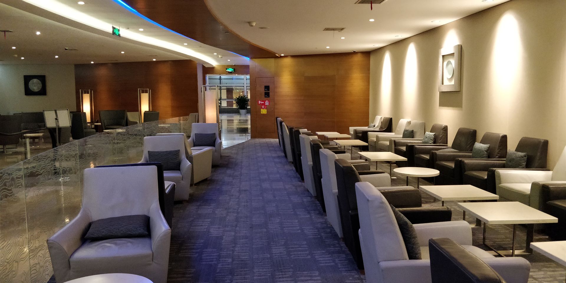 Review: Air China Business Class Lounge Shanghai Pudong