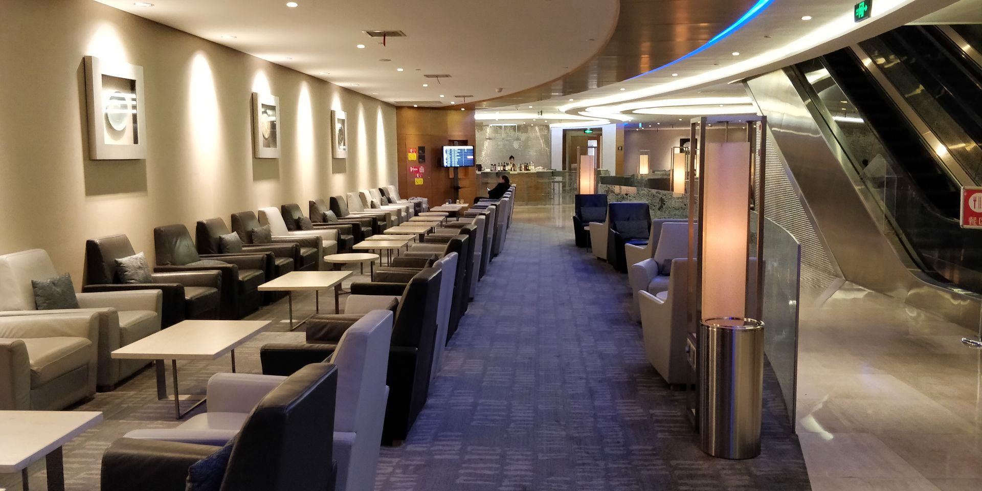 Review: Air China Business Class Lounge Shanghai Pudong