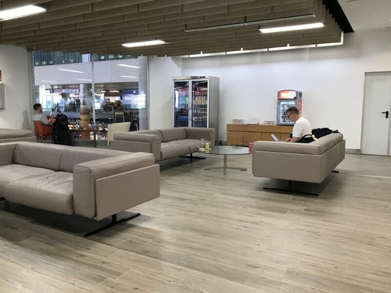 Review: Sala VIP Lounge Malaga