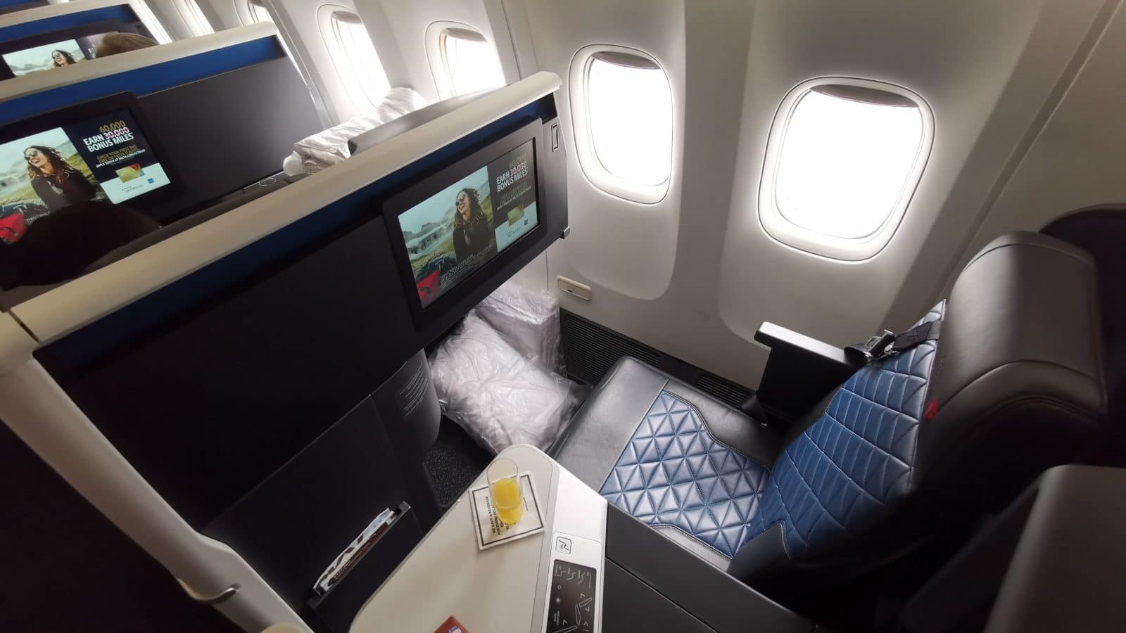 Erste Eindrücke aus der Delta One Suites Business Class