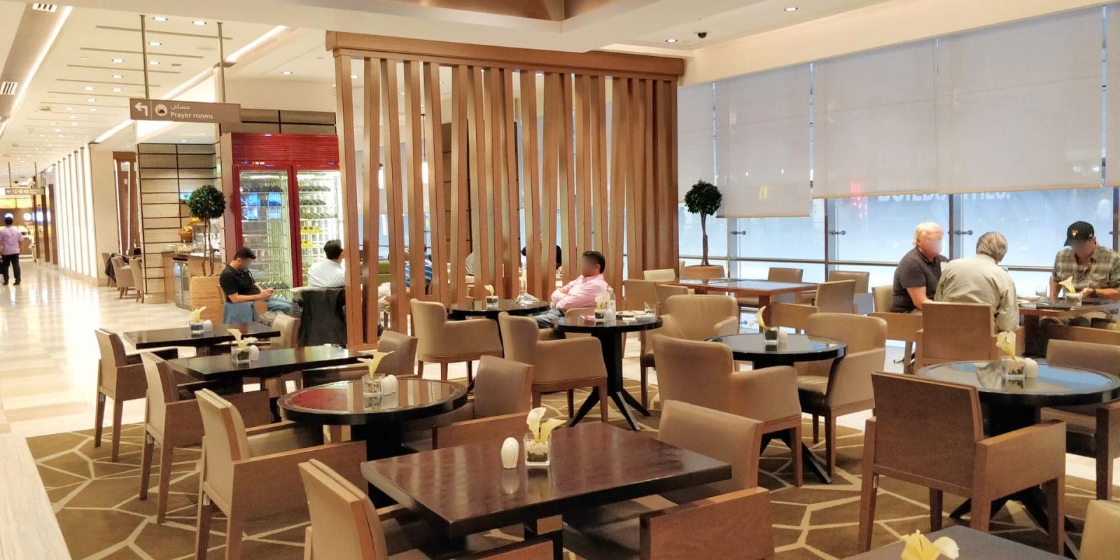 Review: Ahlan Business Class Lounge Dubai | reisetopia Lounge-Test