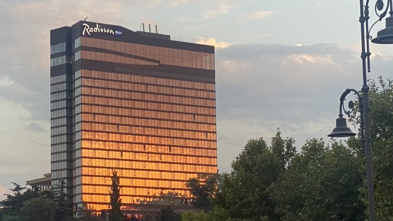 Review: Radisson Blu Iveria Tiflis | reisetopia Hotels
