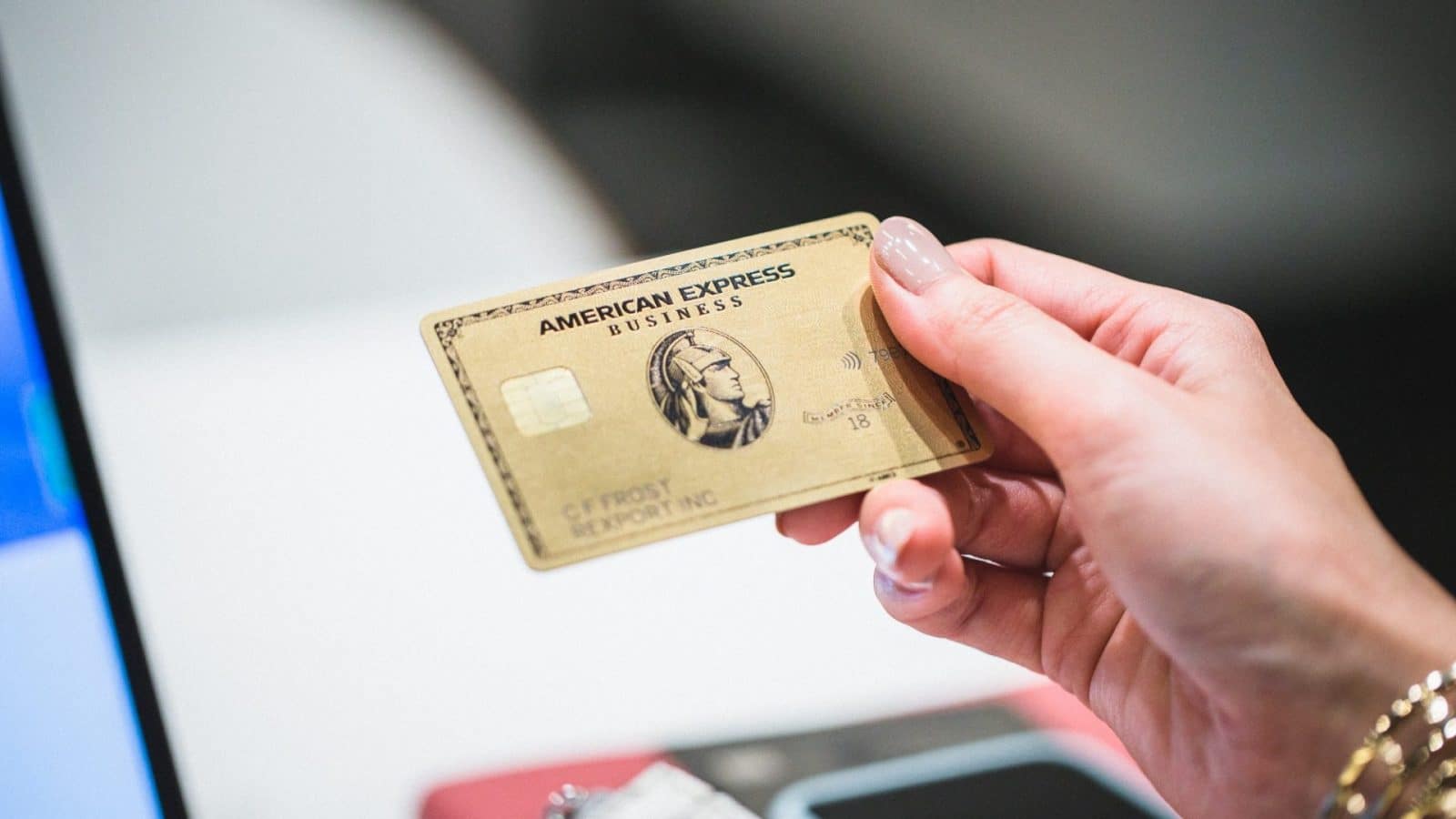American Express Kreditkarten im Vergleich: Alle Vor- und Nachteile 2025