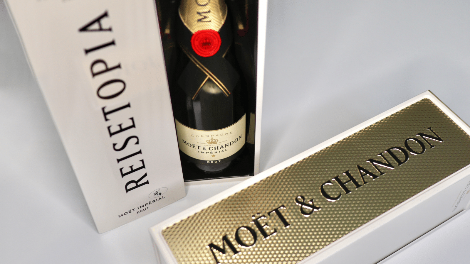 reisetopia wird 7 - Feiert mit uns und gewinnt! | reisetopia