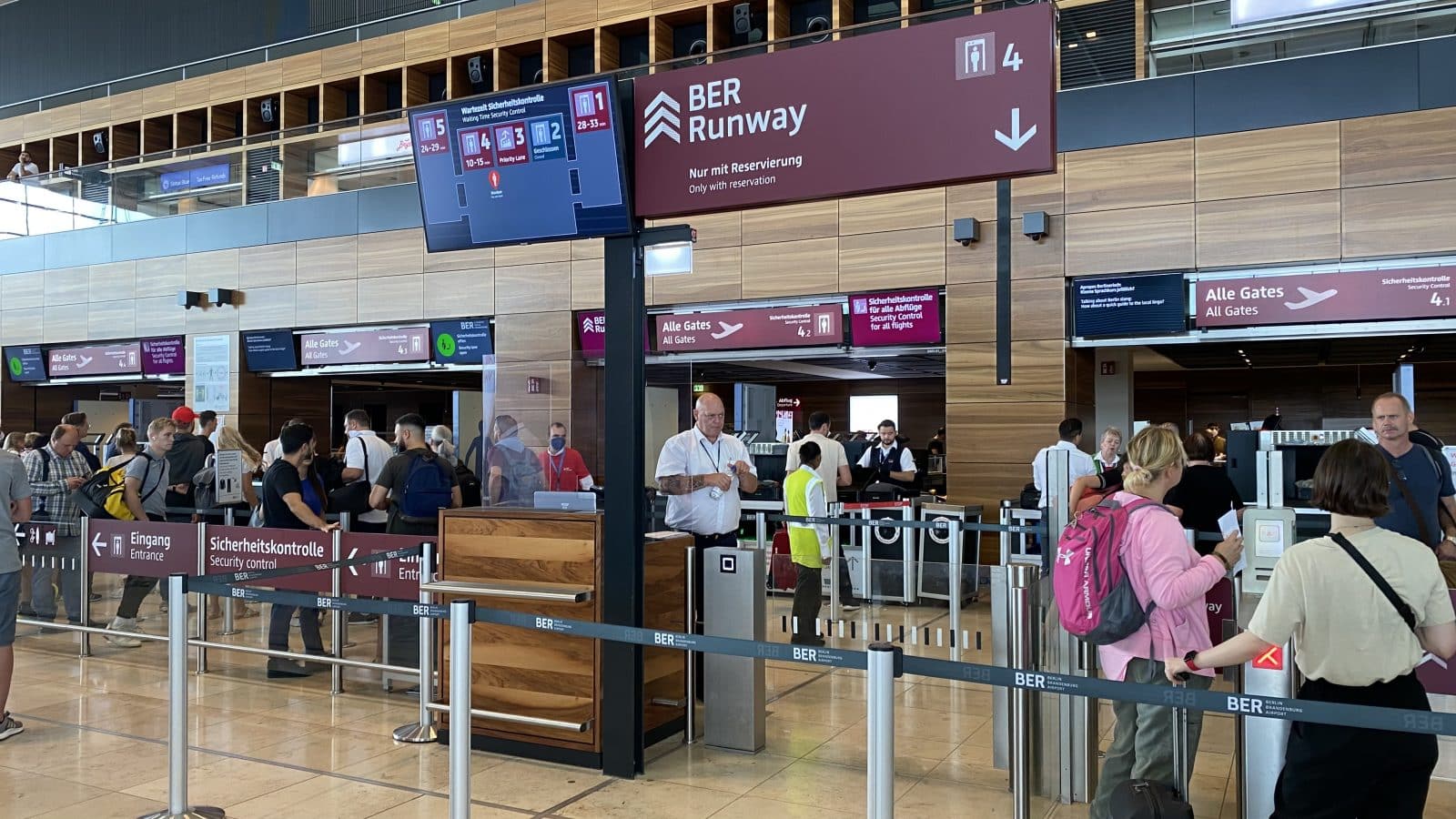 Flughafen BER beendet "BER Runway" und baut Sicherheitskontrollen um