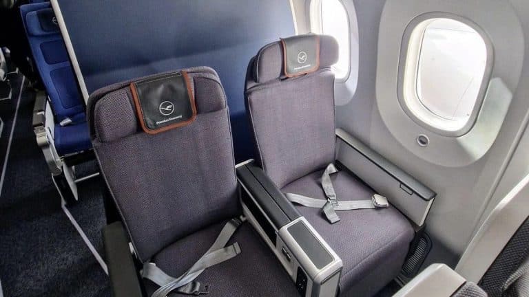 Review: Lufthansa Premium Economy Boeing 787-9