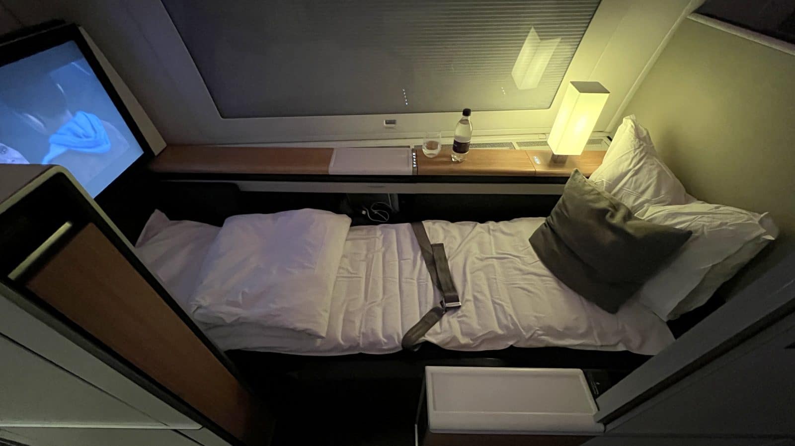 Erste Eindrücke der Swiss First Class in der Boeing 777