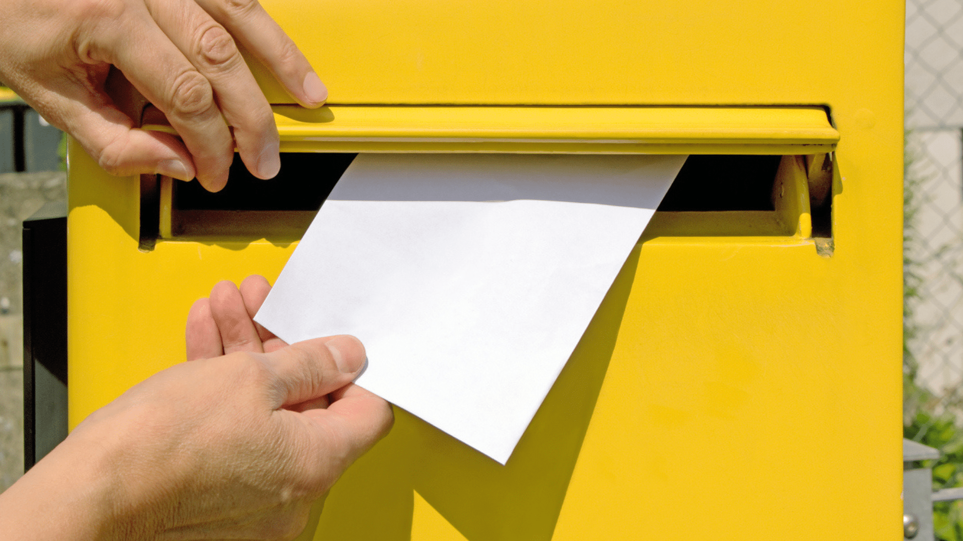 Postident-Verfahren: Ablauf, Dauer & Alternativen zur Identifikation