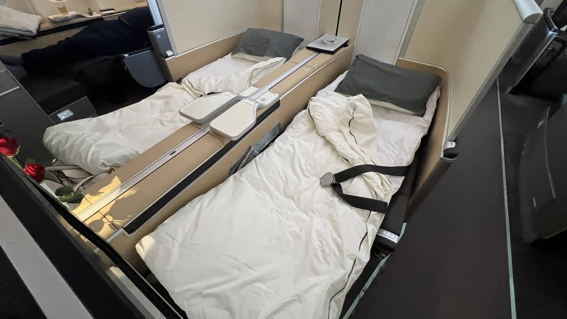 Review: Lufthansa First Class Airbus A340