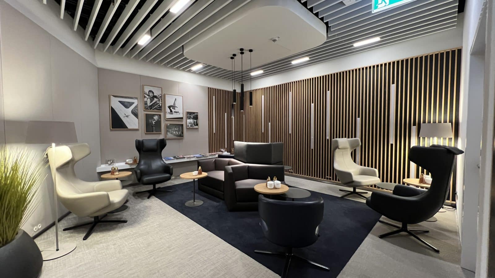 Review: Lufthansa HON First Class Bereich Berlin
