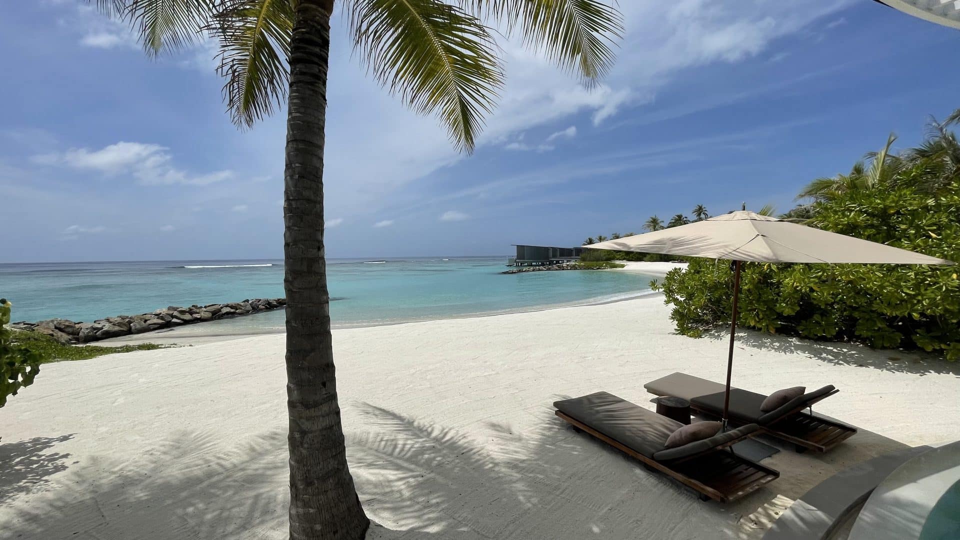 The Ritz-Carlton Maldives Fari Islands Bewertung | reisetopia Hotels