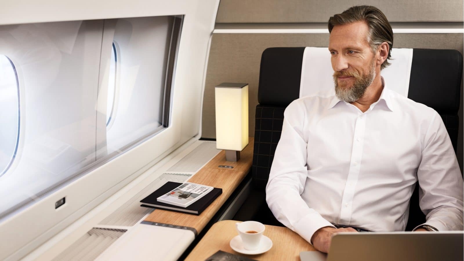 Lohnt sich die BahnCard 100 im Jahr 2025 ?– alle Vorteile auf einen Blick!