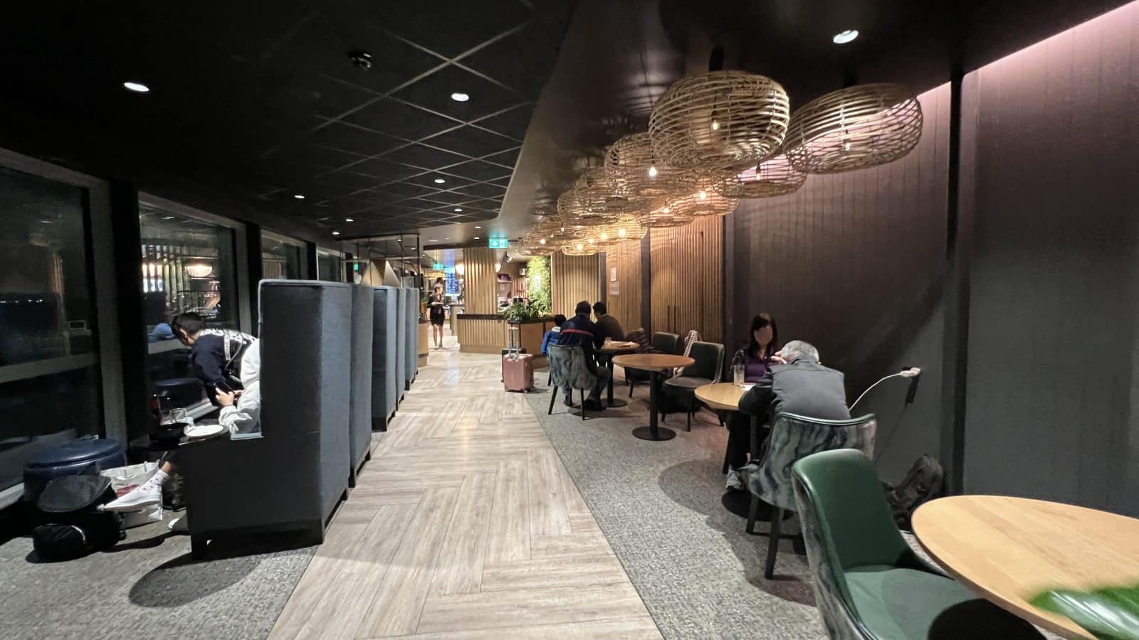 Review: Aspire Lounge Perth - unsere Erfahrung + Fotos