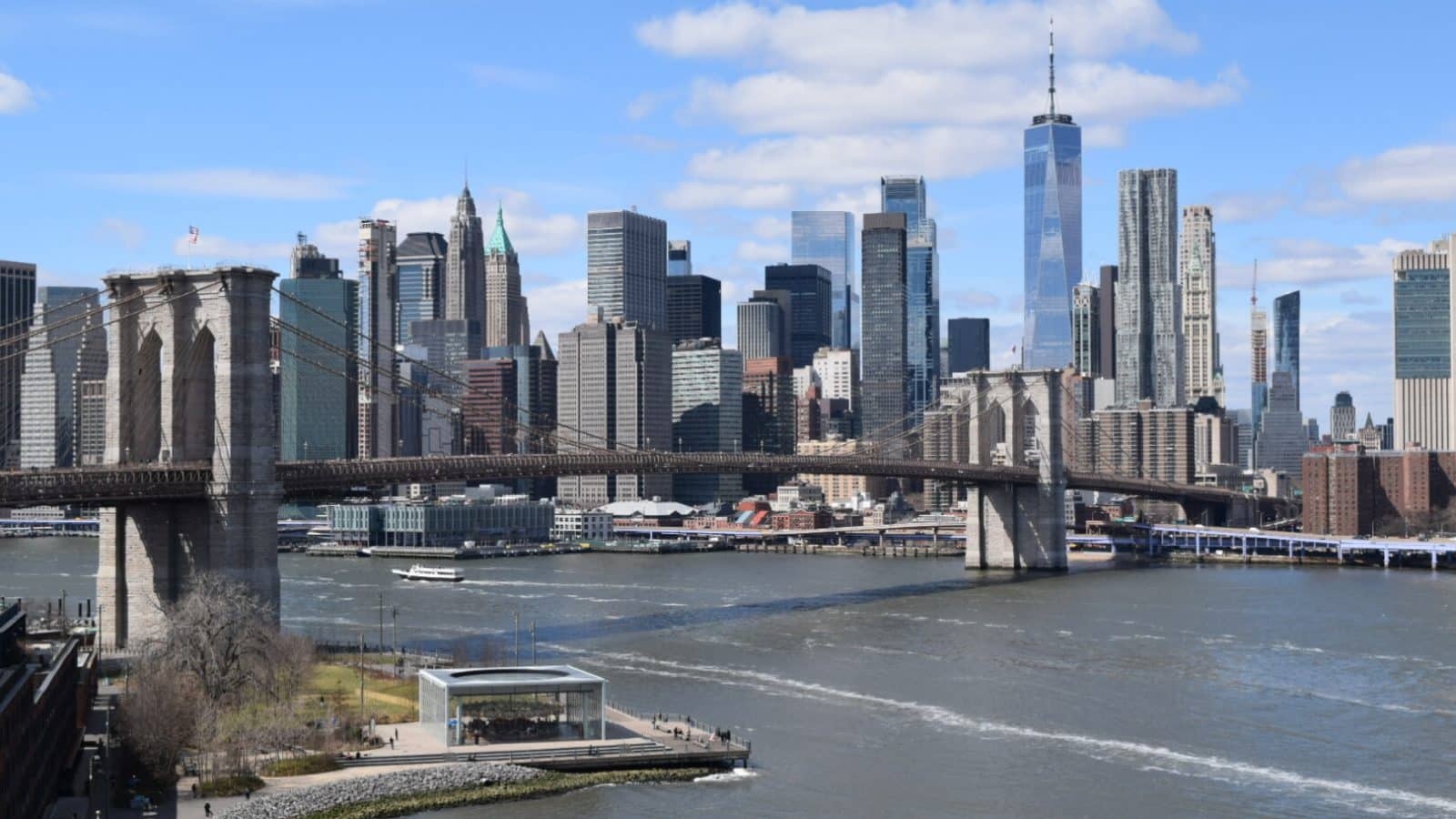 Jennifer Lerch - Management Trainee