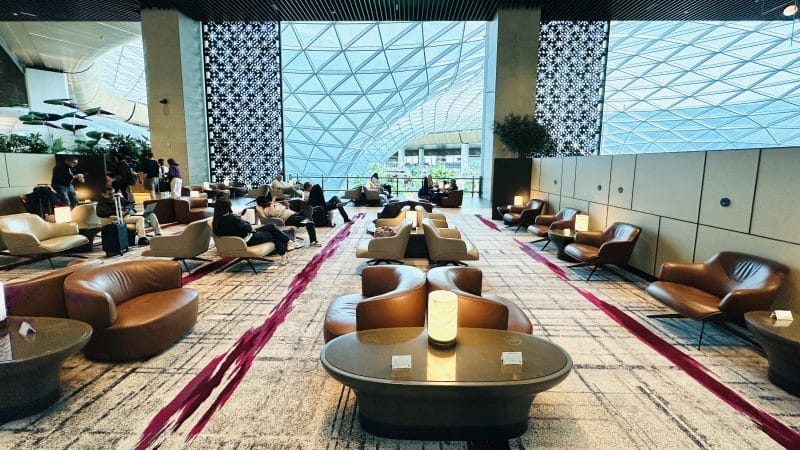 Qatar Airways Al Mourjan Business Lounge - The Garden Doha